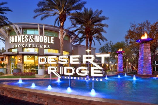 » Desert Ridge Marketplace Shoppers Have Something to ‘Cheers’ About